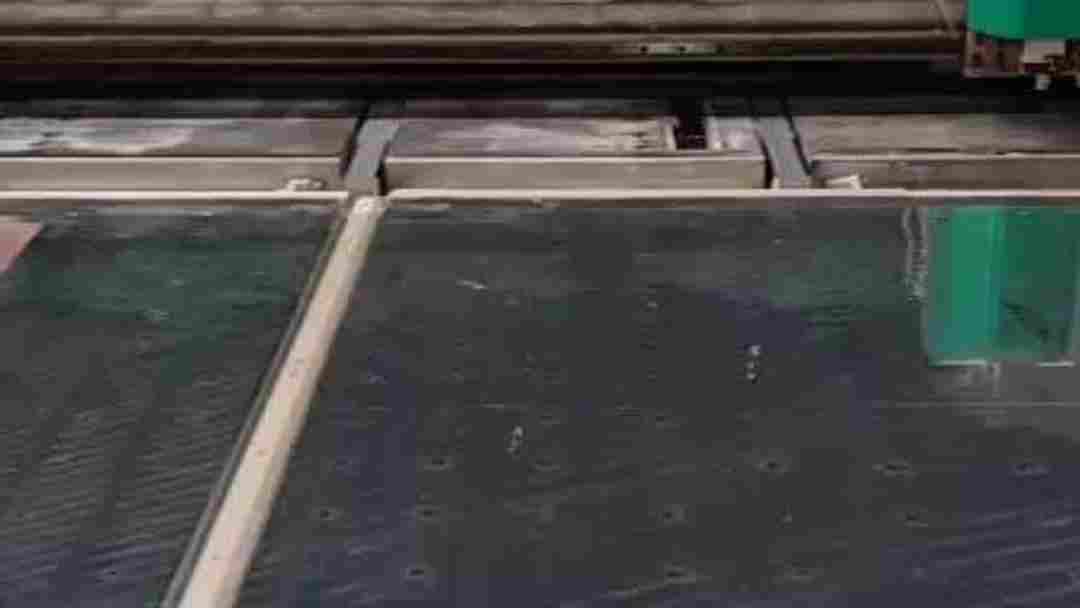 钢化玻璃是这样做的