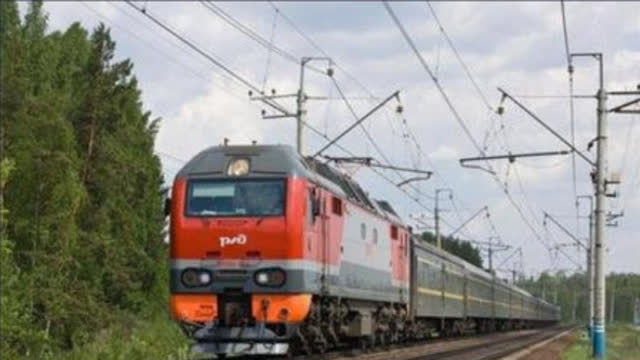 中国火车进入俄罗斯境内,为何要更换车轮?列车道出实情