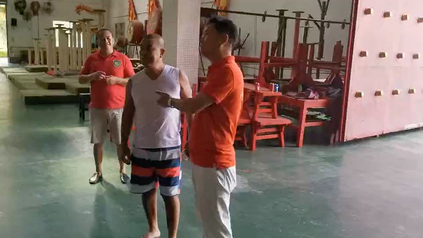 黄飞鸿中联龙狮团学习