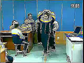 杂技表演 全国小学美术培训课堂实录_01