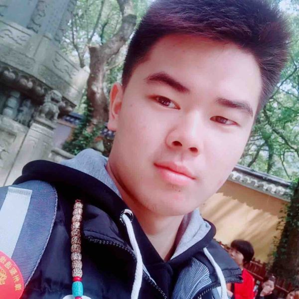 音乐梦想人吴鸿琛 