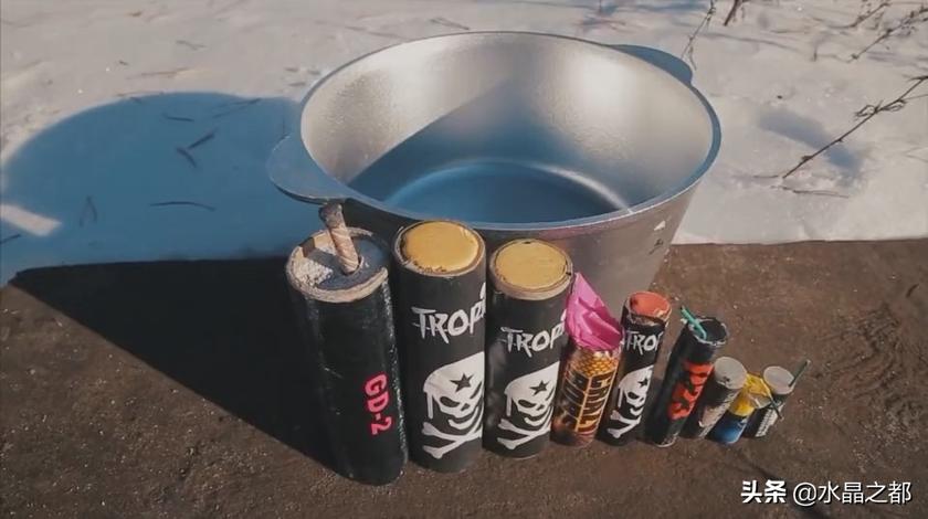 老外的鞭炮威力一个个的测试,越看越过瘾