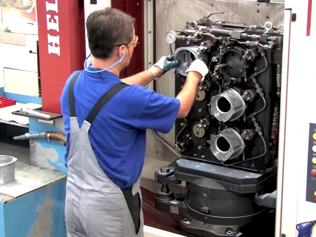 AMF_AUMA_3_Heller电动执行器齿轮箱端盖液压夹具