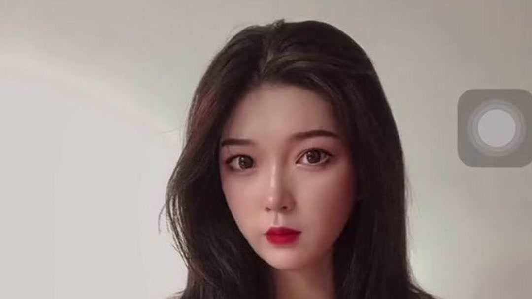 苹果也有这个花里胡哨的东西了 说实话还有点准的…#年龄计算器