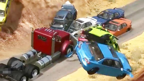 半挂大卡车迎面撞击 驾驶仓毫发无损 拟真车祸模拟