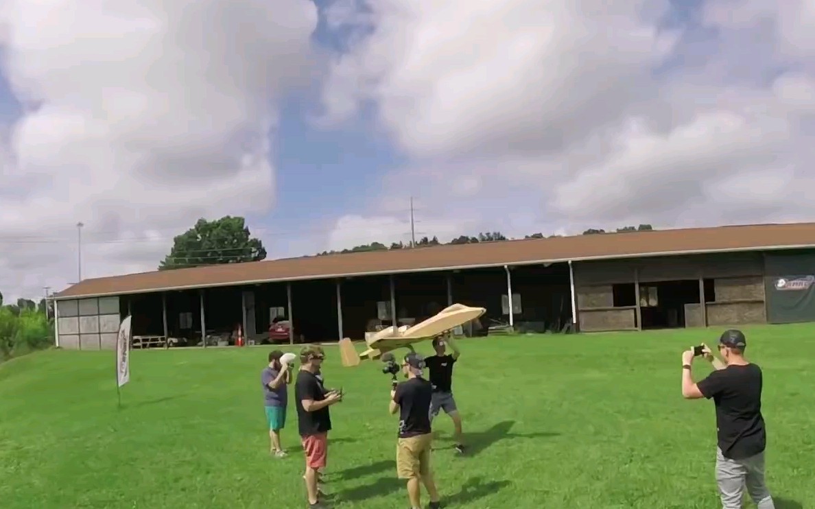 flite test 巨型航模飞机制作