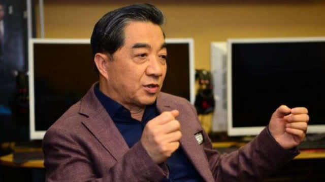 只能甩锅给中国?美总统还是迈出危险一步,张召忠发出警告