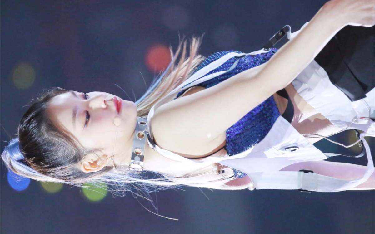 【Itzy黄礼志4K直拍】itzy队长翻跳金请夏的十二时 超级帅气