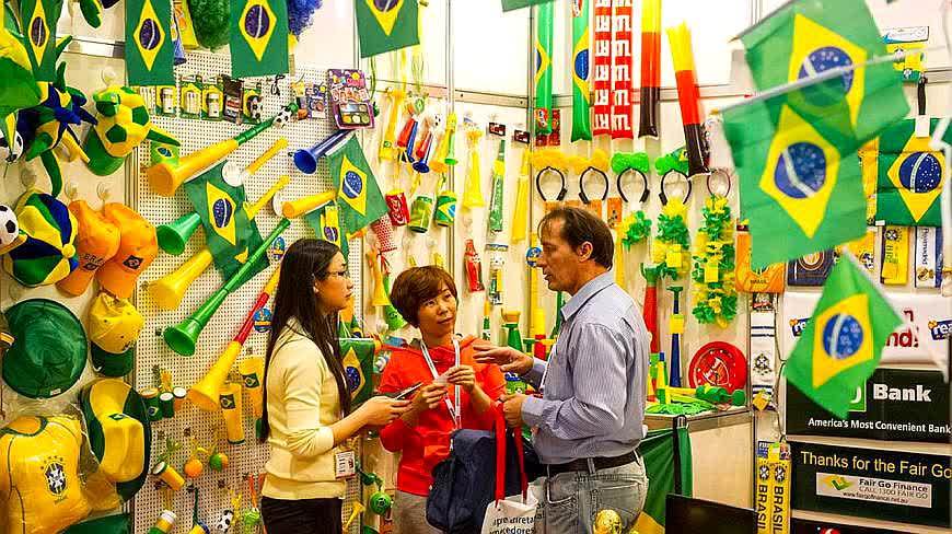 中国足球虽然无缘世界杯,但是中国制造却撑起了整个世界杯赛场