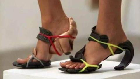 盘点世界上最奇葩反人类4种鞋子,设计是来搞笑的?