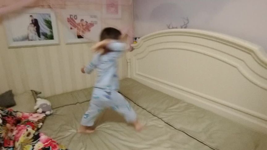 标枪练习 要从娃娃抓起