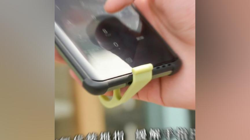 手指上的手机支架解放小指的负担#好物推荐#手机支架