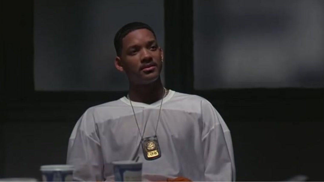 黑衣人:世界末日就要到了?死者这话是什么意思