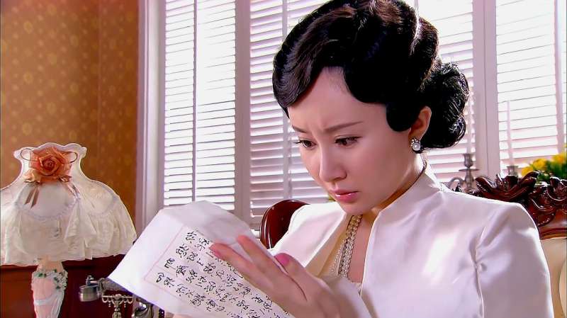 烽火佳人:小伙收到恐吓信,怎料竟是允唐给毓婉传递信息,机智