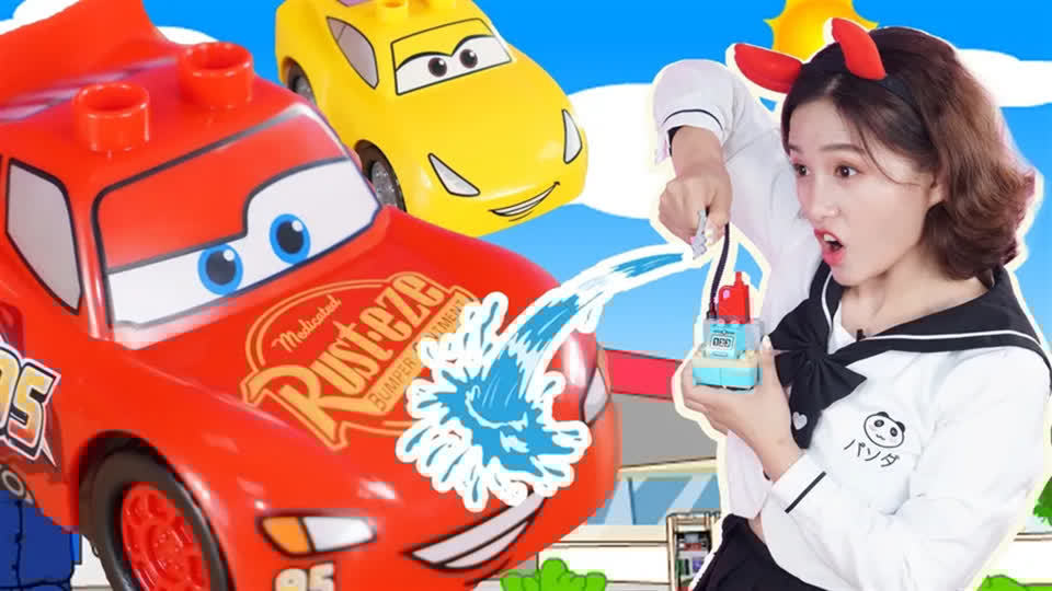 汽车总动员:闪电麦昆和新教练撞车啦!