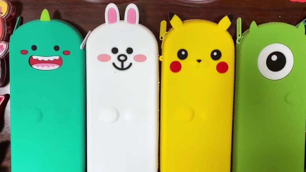 手工史莱姆教程,皮卡丘彩泥和凯蒂猫彩泥还有菠萝果冻泥,手感Q弹