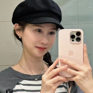 柒小姐爱喝咖啡