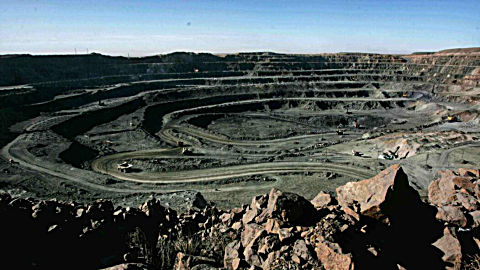 中国继稀土禁令后,又甩出一张王炸,产量及出口均居全球榜首