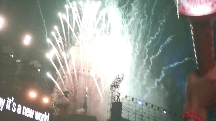 华晨宇火星演唱会20211127 《新世界》 烟花!