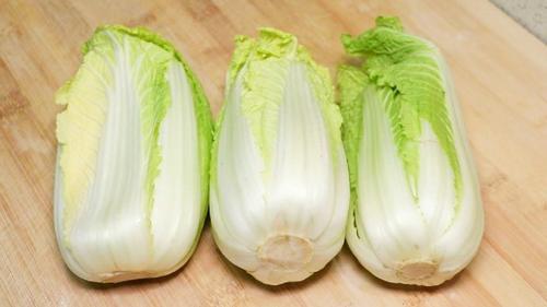 娃娃菜别总炒着吃了,教你一个超出瘾的做法,鲜脆爽口,好吃下饭