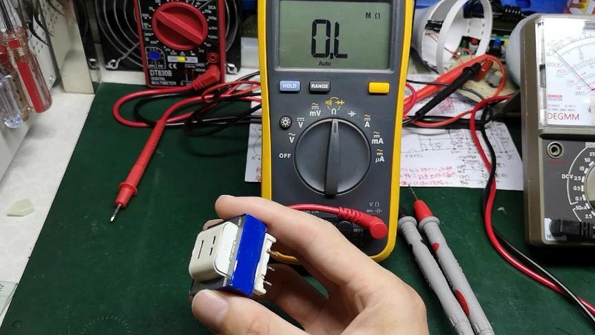 怎么确定变压器输入端,以及输出电压