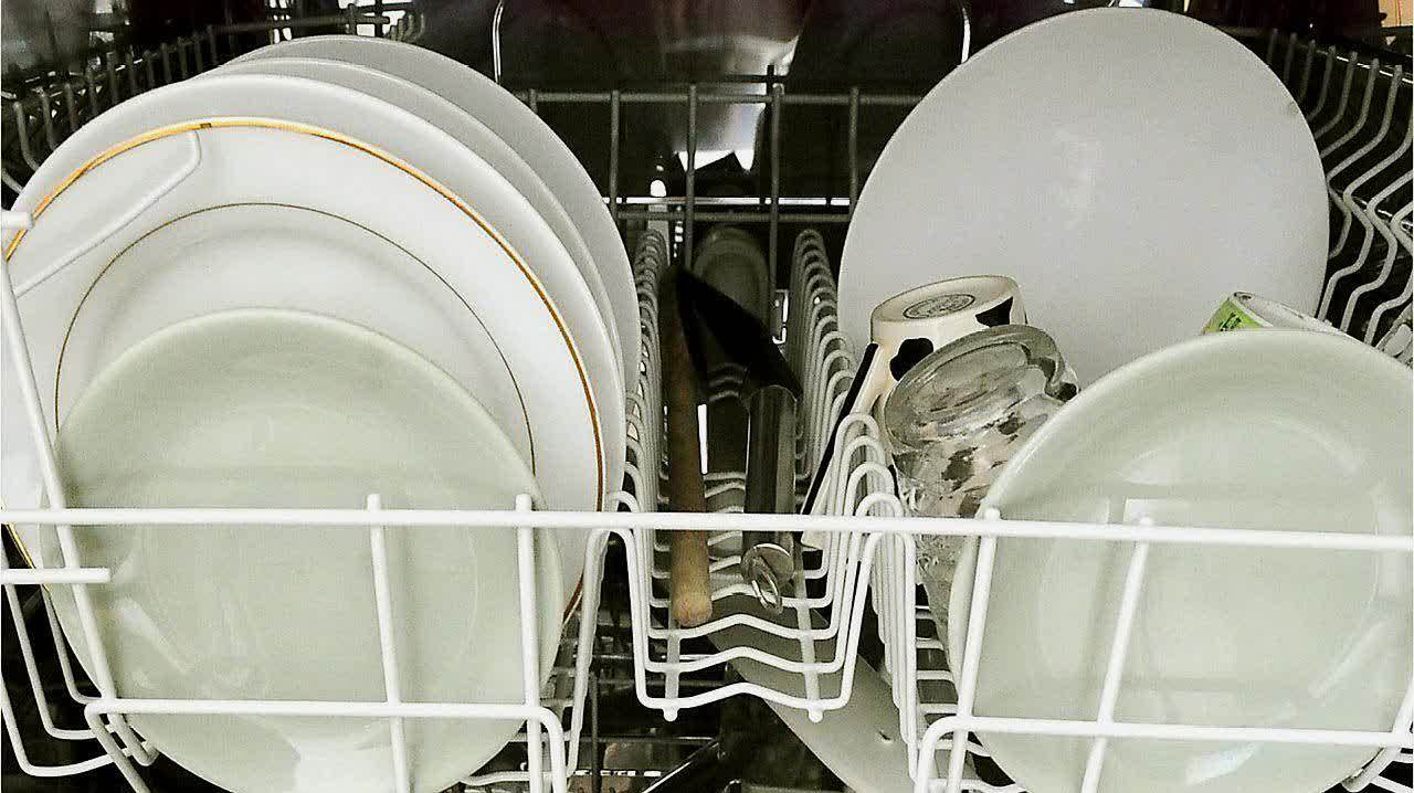 懒人福音,全自动洗碗机解放双手,不把时间浪费在洗碗上