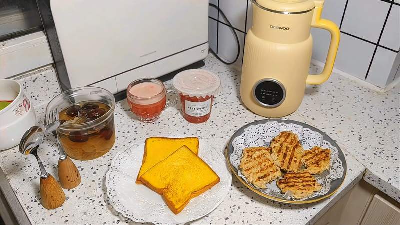 100多的厨具在我家也很高大上,颜值高功能多,连邻居都被羡慕了