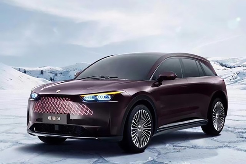 前脸霸气,运动感十足!恒大恒驰旗下大型SUV 恒驰3