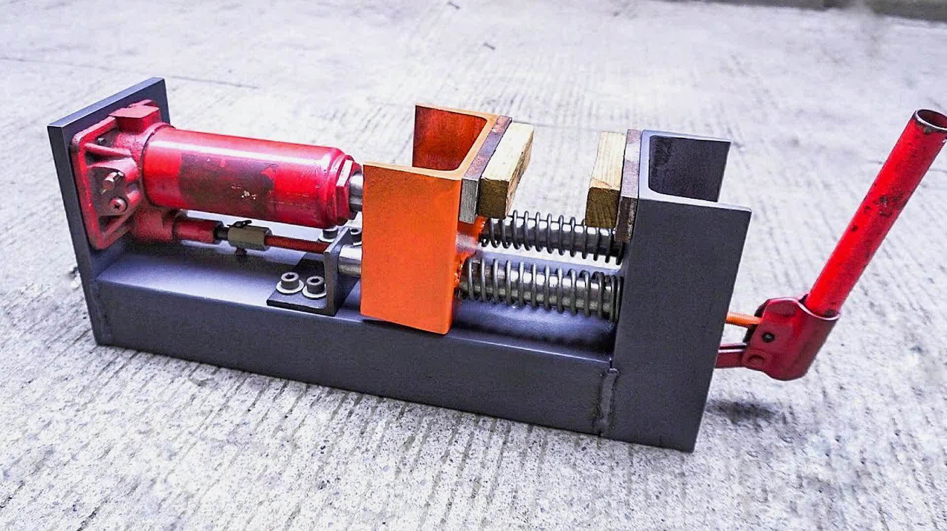 原来液压千斤顶还能这样用,以前怎么就没人能想到呢?