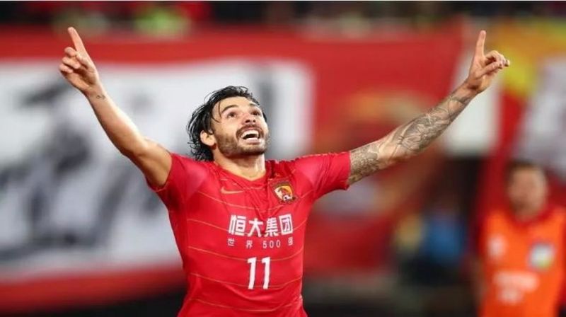 恒大外援变动任务6月初难完成,高拉特最有资本留下