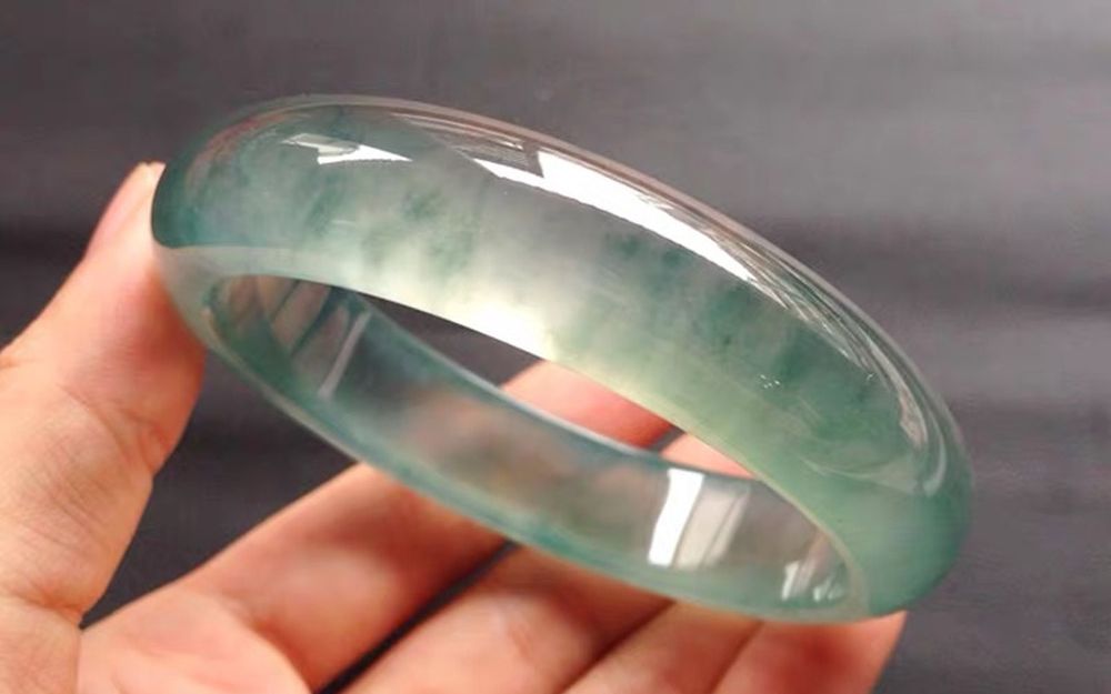 八种以后升值最快的翡翠类型, 佩戴两年价格上涨十倍不是事