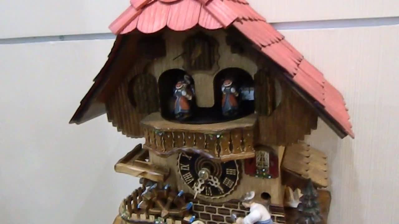 维修客人刚在欧洲买的布谷鸟报时挂钟