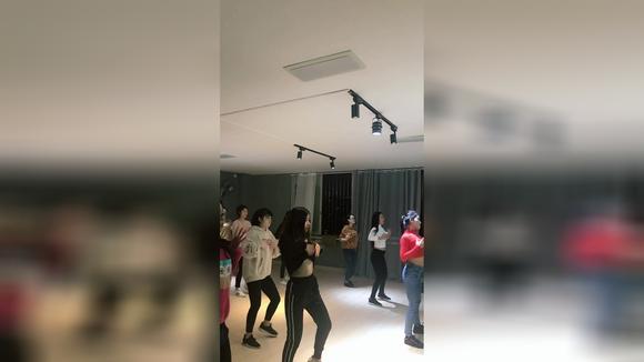 最近很流行的舞蹈慢动作教学,简单易学哦
