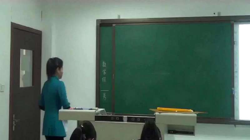 高中数学教师资格证面试,小姐姐进行即兴演讲,感觉有点紧张哦