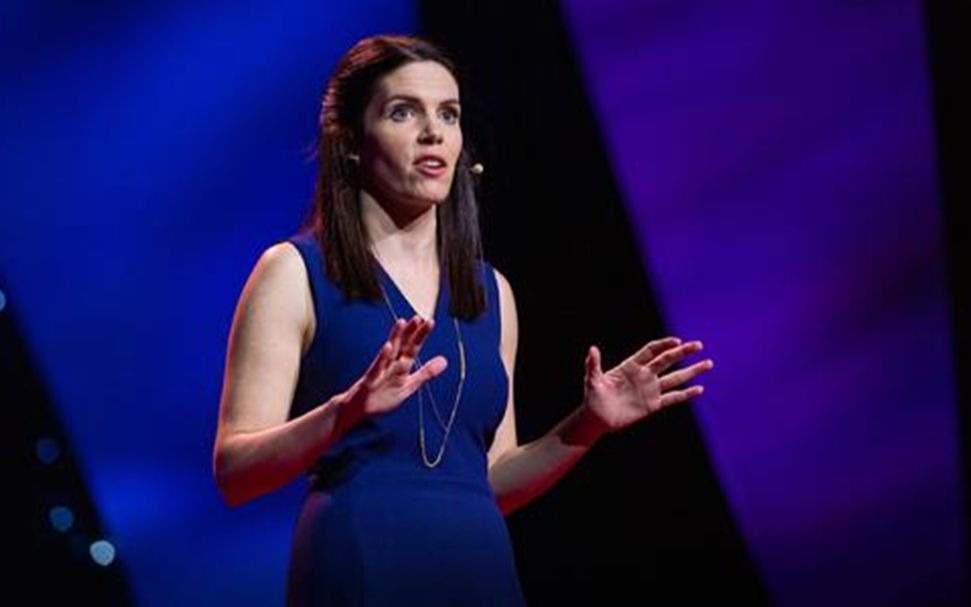 TED演讲:如何改变管理不善的习惯,提高领导效率?