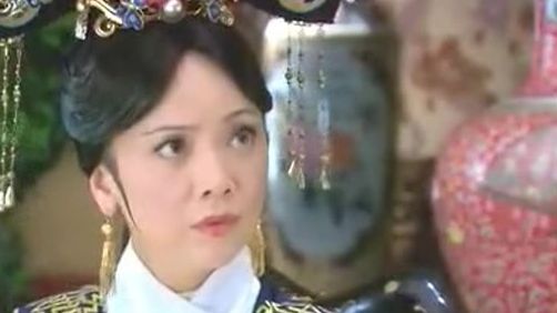 还珠格格 乾隆气冲冲去责问皇后,容嬷嬷被喝斥,解气