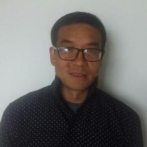 姓王发达 