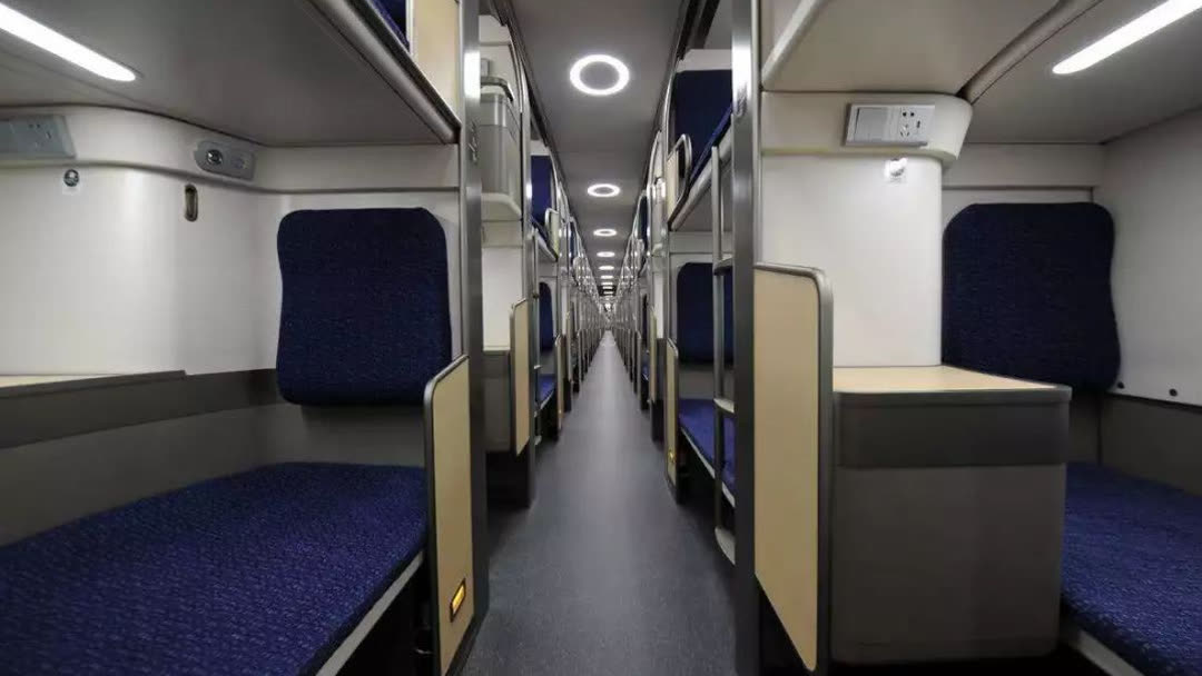 软卧的床不软,为什么叫软卧?和硬卧有什么区别吗?终于知道了