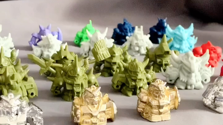 非常萌的一组SD高达扭蛋橡皮人