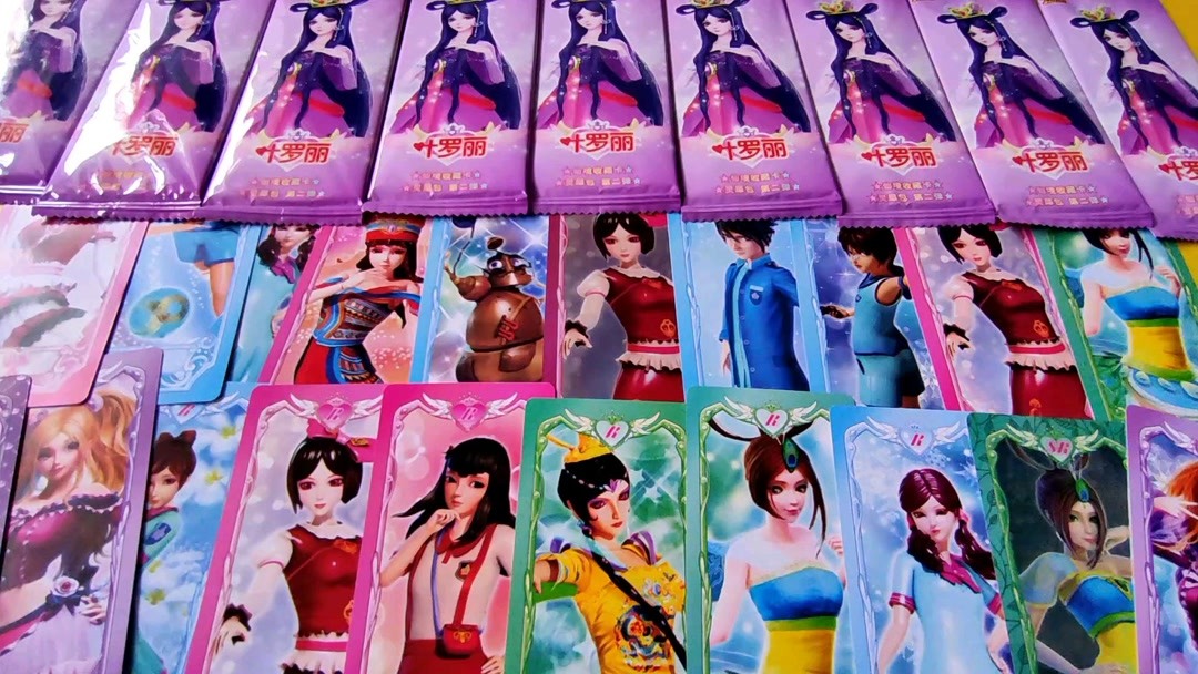 叶罗丽精灵梦卡牌开包,今天拆两包卡牌,能拆出SSR卡吗