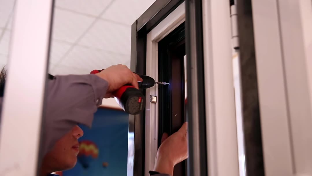 伊克莱框中框纱窗——安装示范