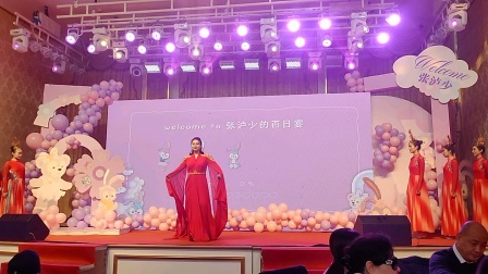 丝路花雨舞蹈团歌伴舞《让我们荡起双桨》