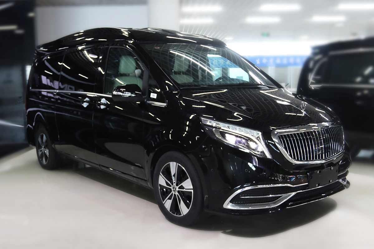 这款升级定制的奔驰商务车,到底有多奢华?LM300也没它配置高?