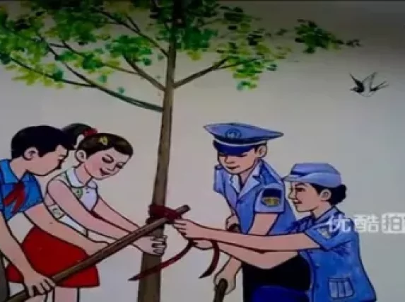 [拍客]宣传画给力城管貌似警察