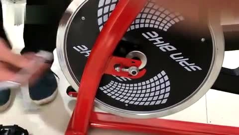 动感单车维修视频