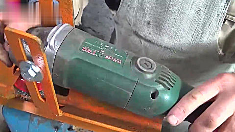 牛人发明:角磨机还能这么改,还是头一次见,真是涨见识了!