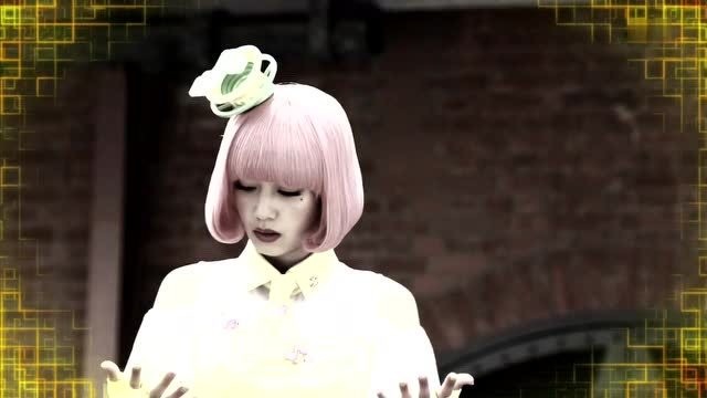 假面骑士Exaid:冒险的poppy!这就是原型卡带的世界吗?