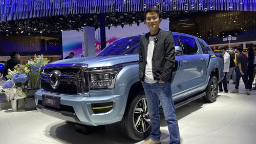 服务年轻创业老板 实拍长城金刚炮时尚皮卡