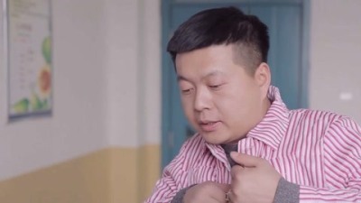 小伙医院割痔疮,老婆却和医生因为手术费讨价还价
