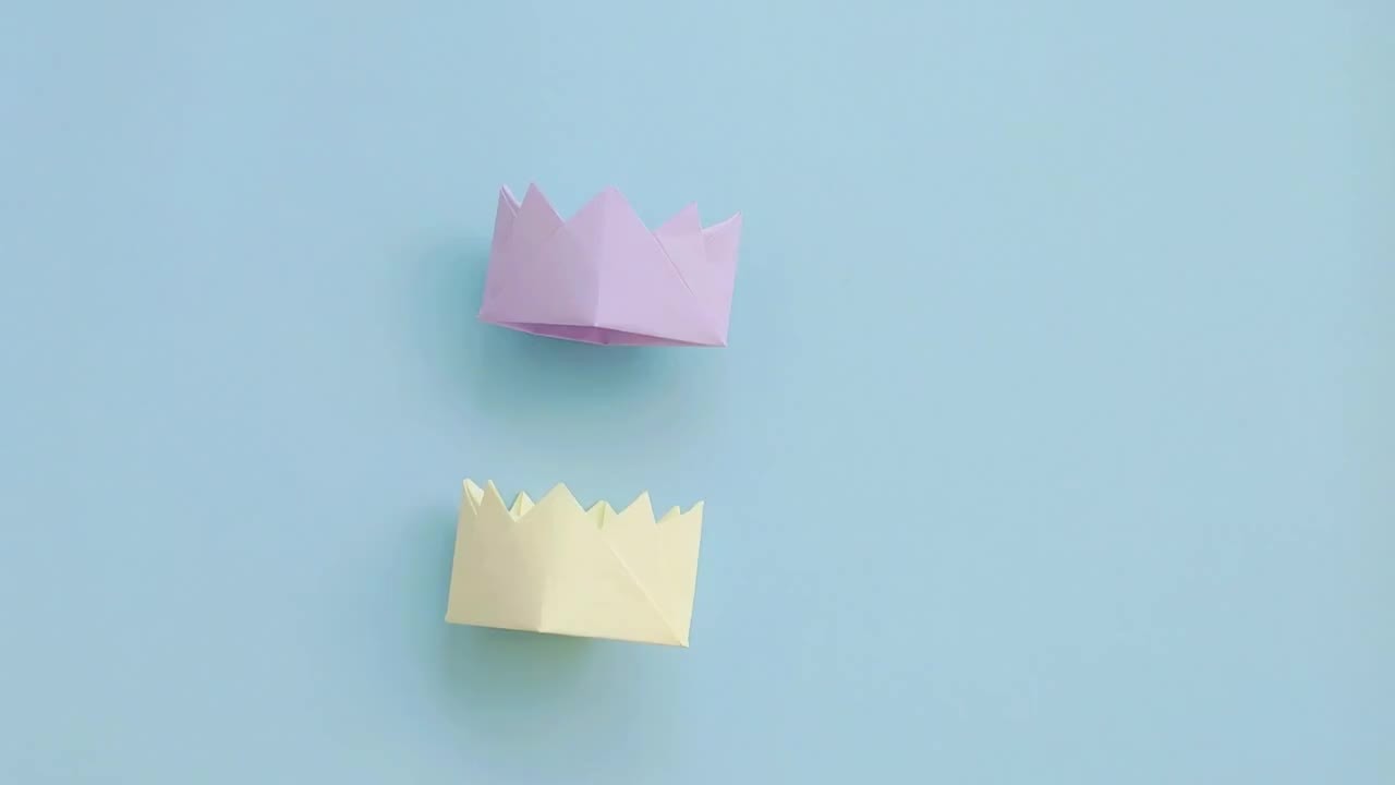 折纸皇冠折法,简单又漂亮的公主帽,小女孩最爱。